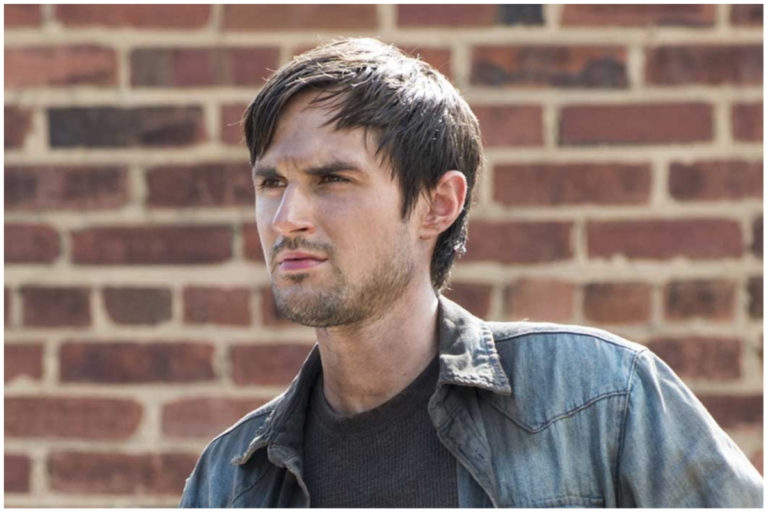 Gareth's Surprise The Walking Dead Appearance Goes Viral